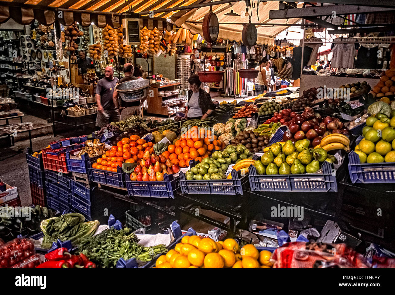 Greece Crete Heraklion market Stock Photo - Alamy
