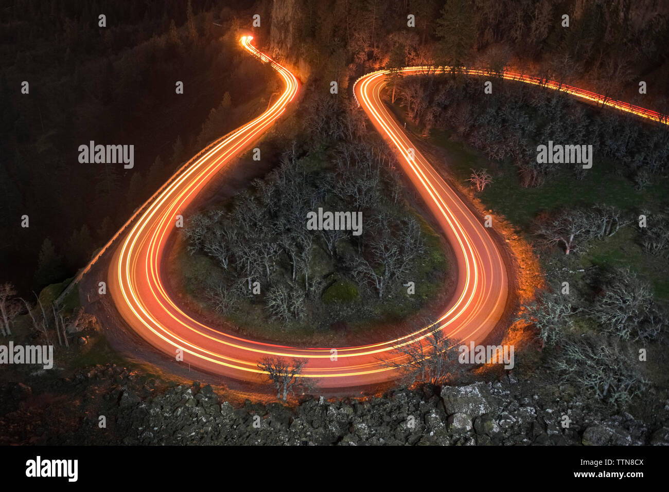 Curve of light trails hi-res stock photography and images - Alamy