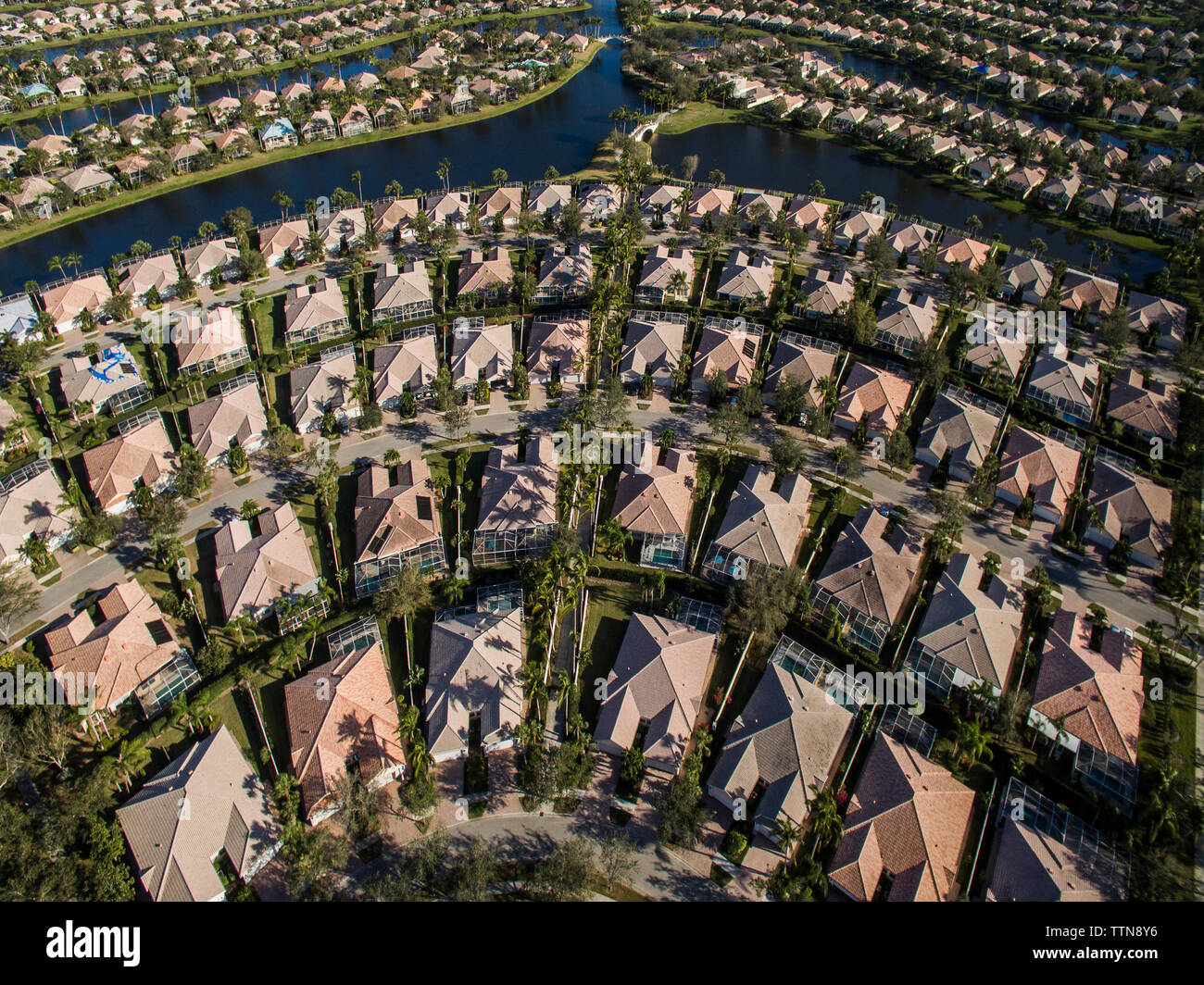 Arrangement of houses hi-res stock photography and images - Alamy
