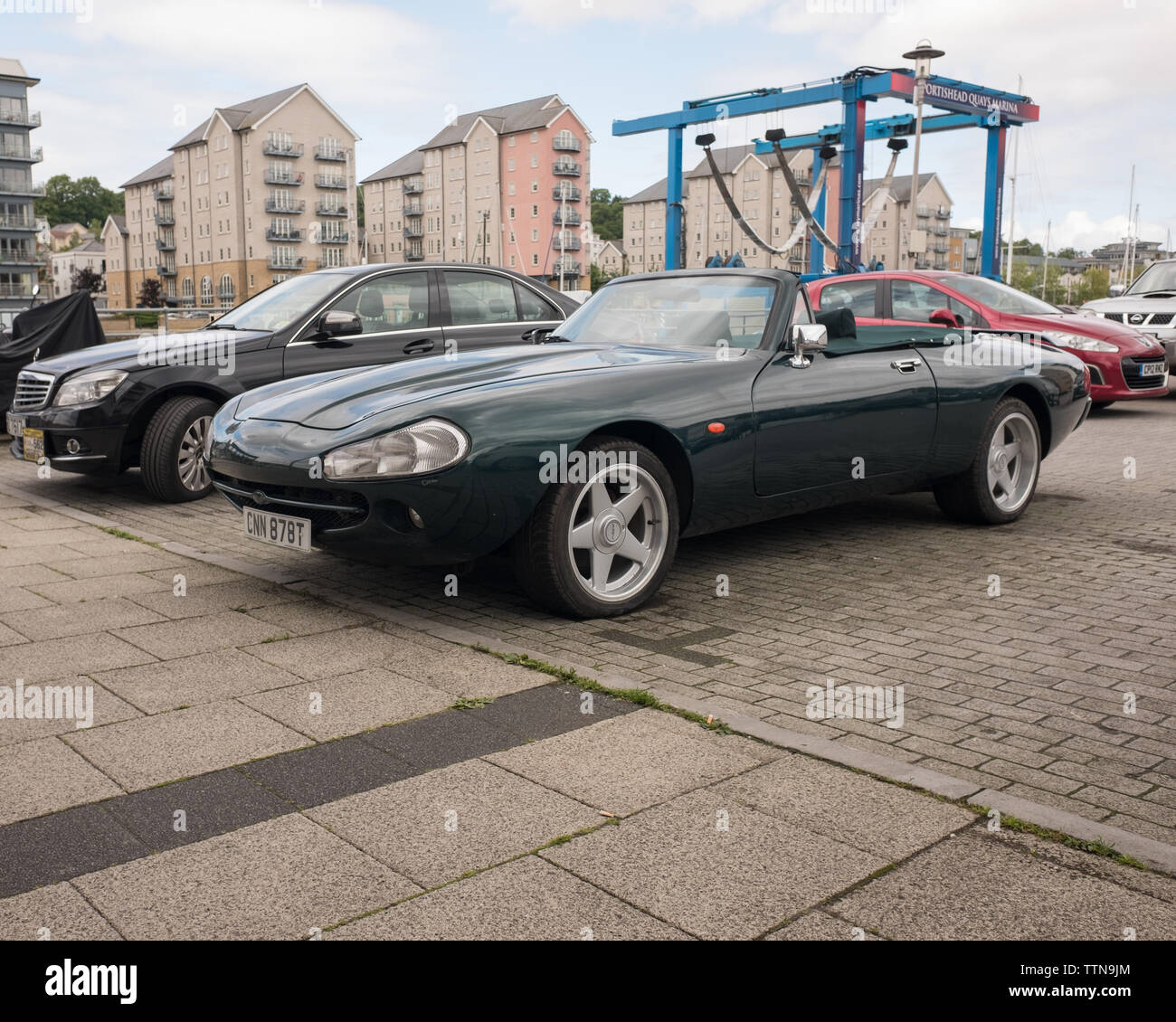 Jaguar xjs convertible hi-res stock photography and images - Alamy