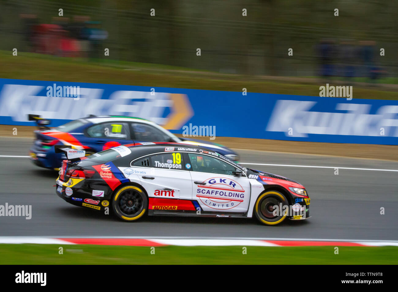 Volkswagen CC races another car, British Touring Car Championship (BTCC ...