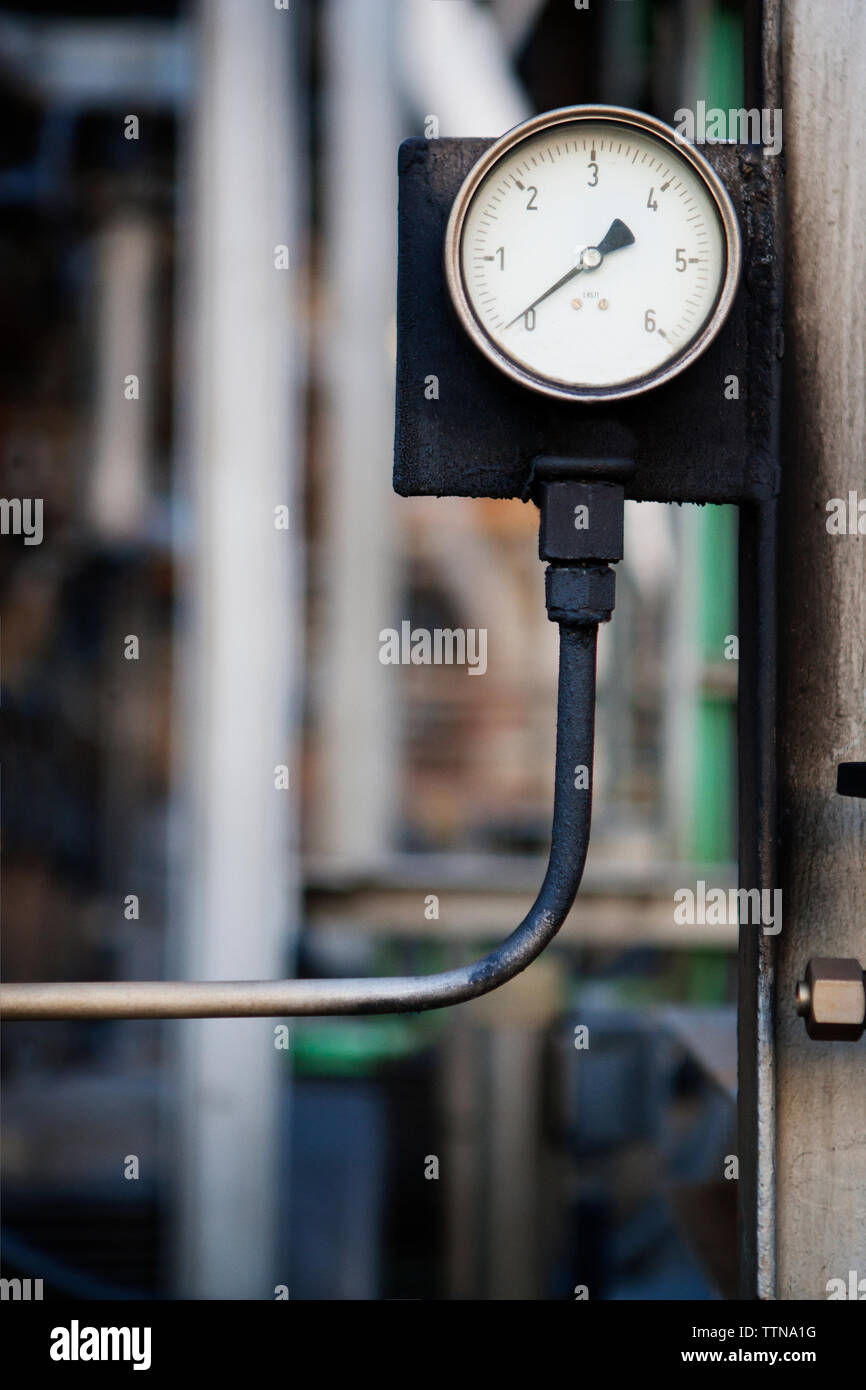 Gauge instrument hi-res stock photography and images - Alamy