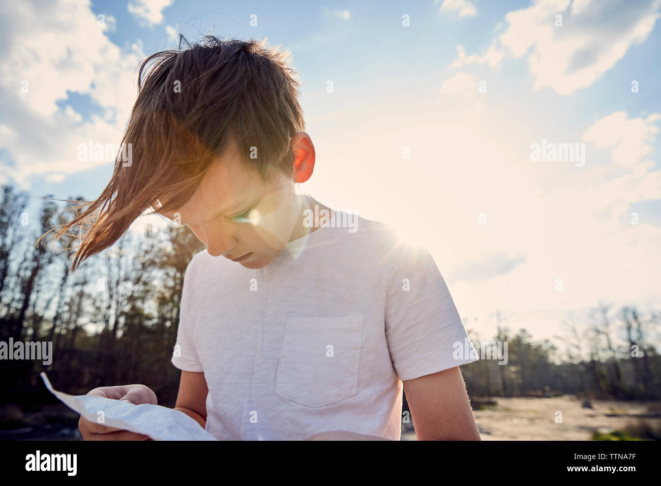 Boy reading hi-res stock photography and images - Alamy