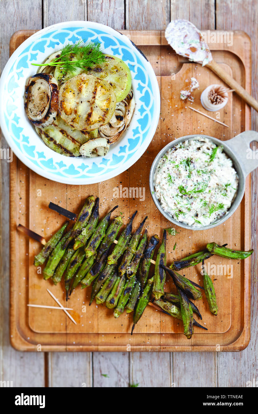 Overhead meal home hi-res stock photography and images - Alamy