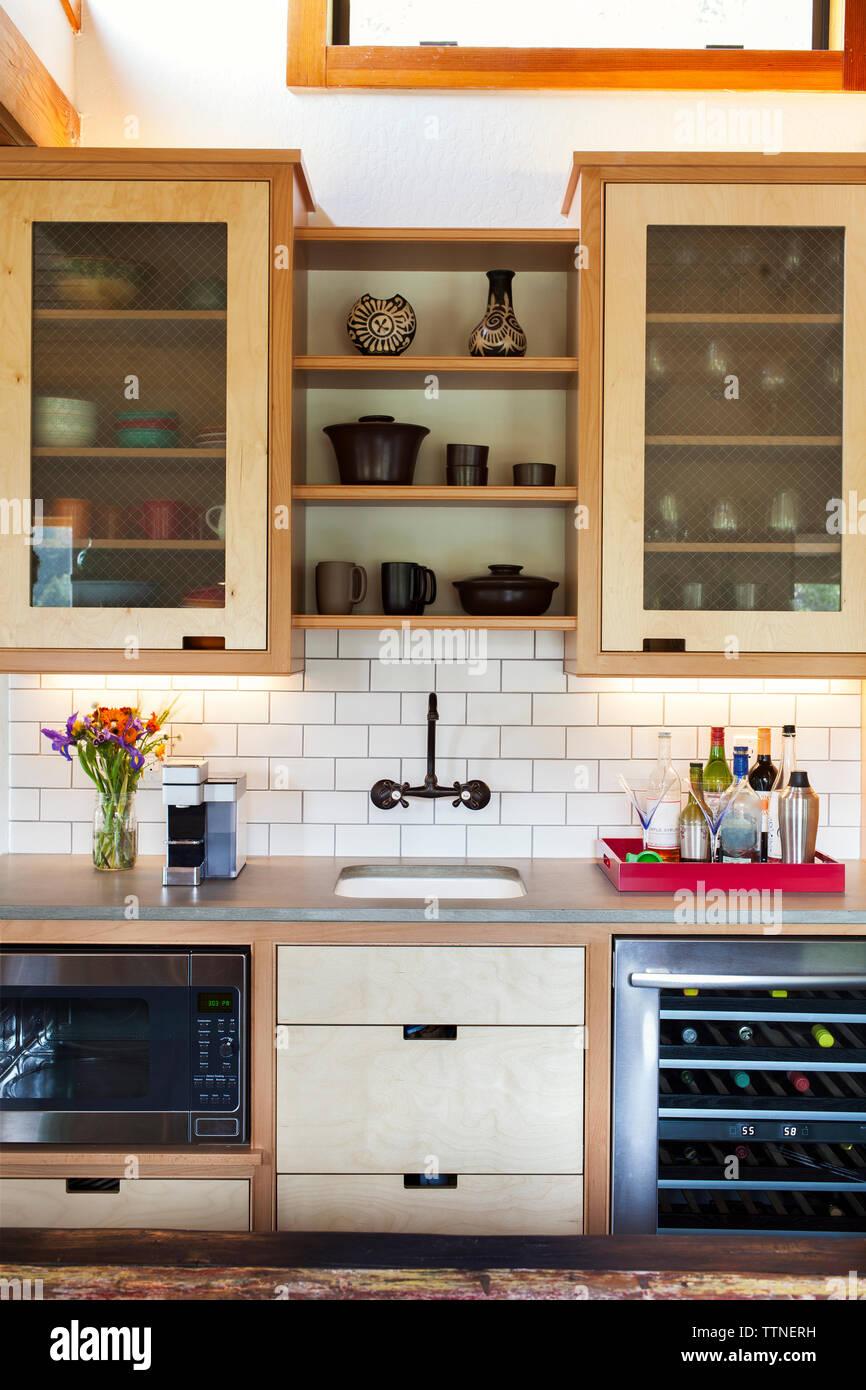 Microwave bowls hi-res stock photography and images - Alamy