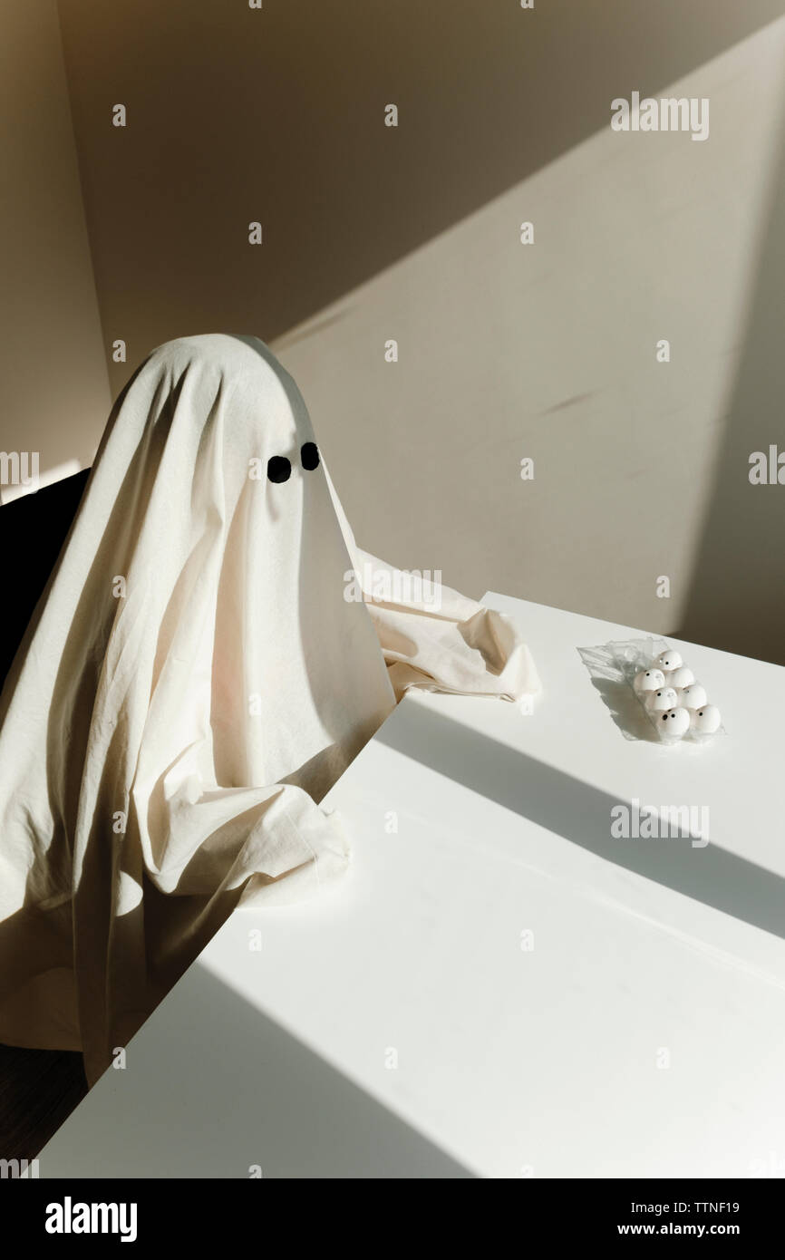 Food halloween costume hi-res stock photography and images - Alamy