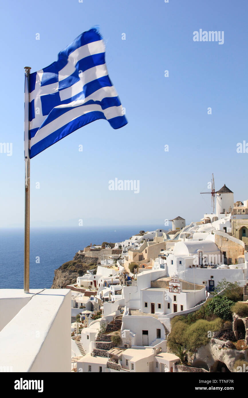 Greek flag waving hi-res stock photography and images - Alamy