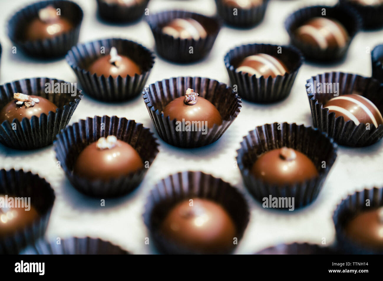 Factory table hi-res stock photography and images - Alamy