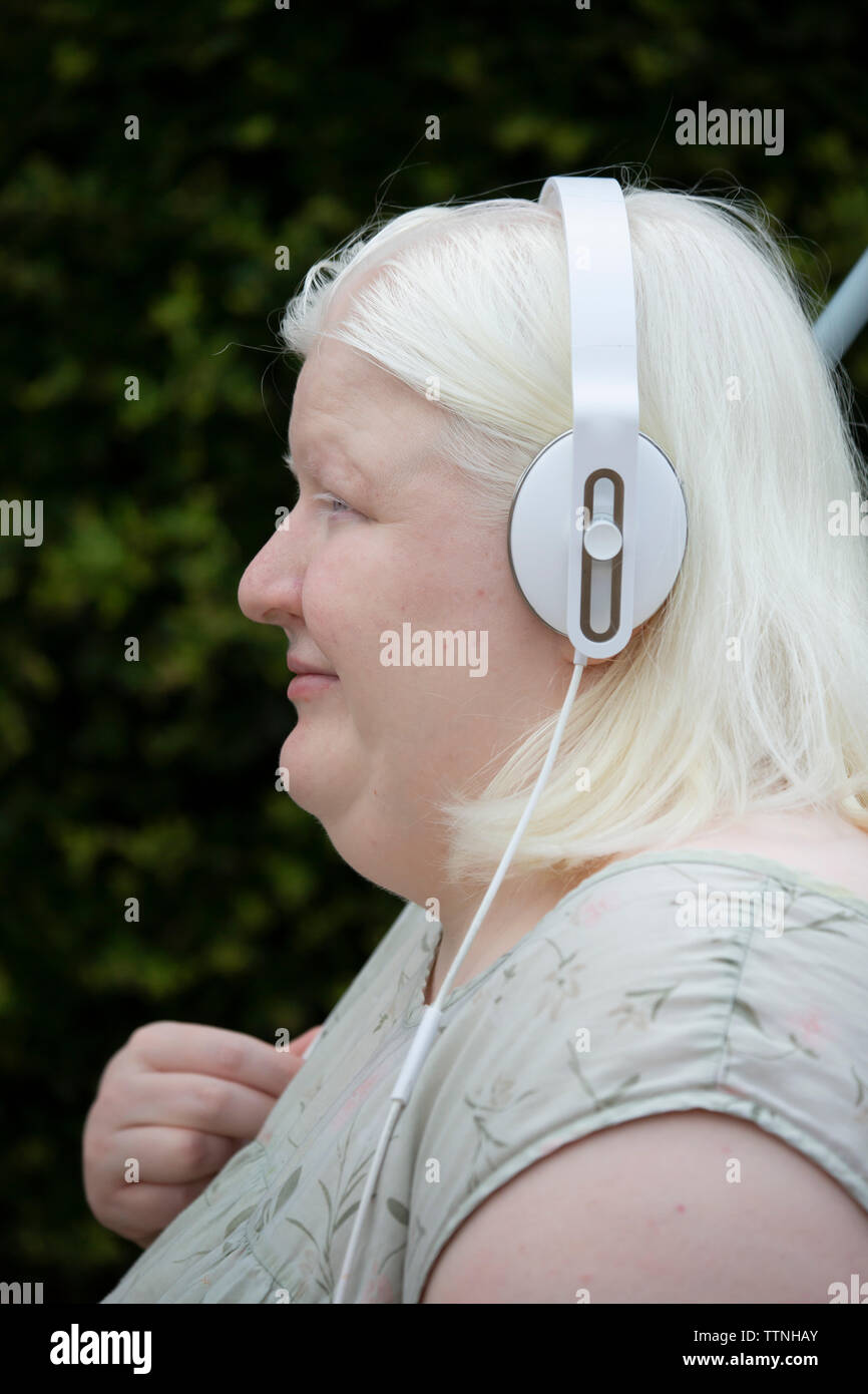 Blind woman living everyday life Stock Photo - Alamy