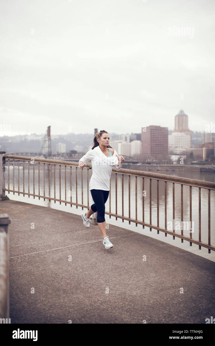 Running on bridge hi-res stock photography and images - Alamy
