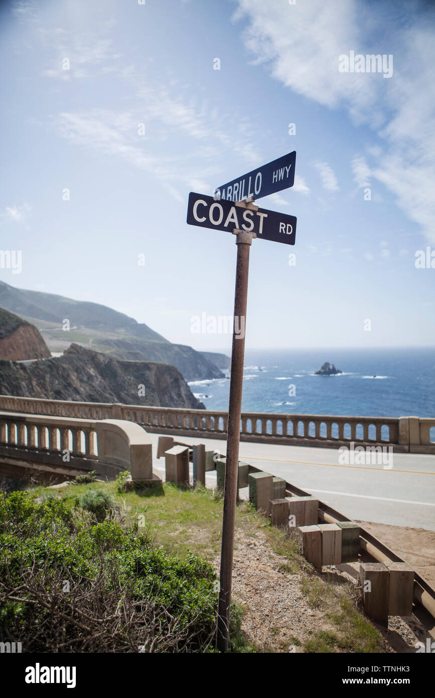 Arch bridge road sign hi-res stock photography and images - Alamy