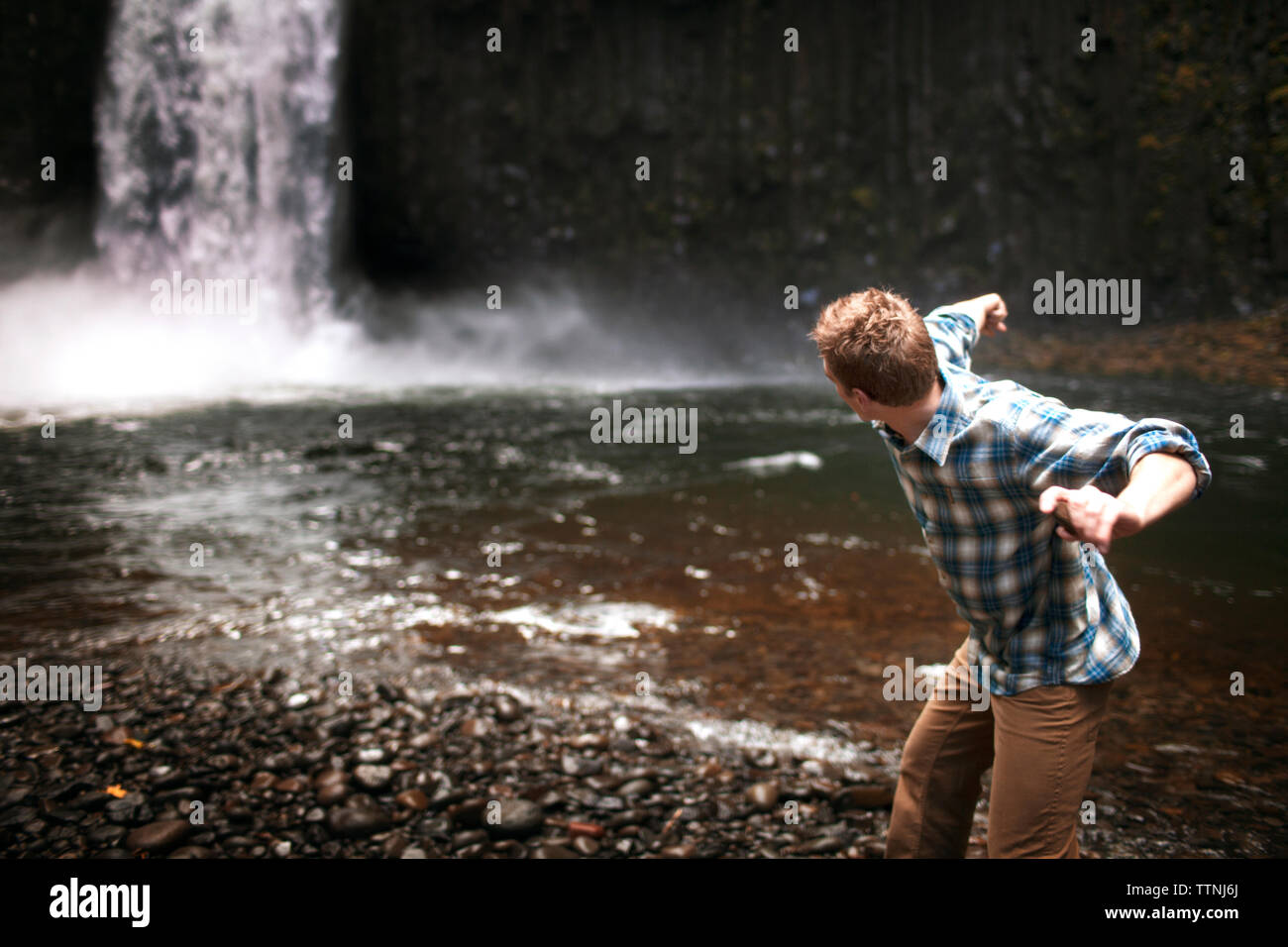 Throwing stone hi-res stock photography and images - Alamy
