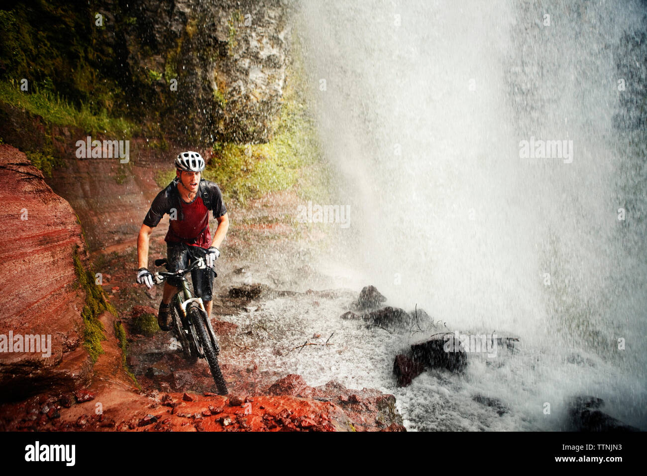 Portland oregon cycling hi-res stock photography and images - Alamy