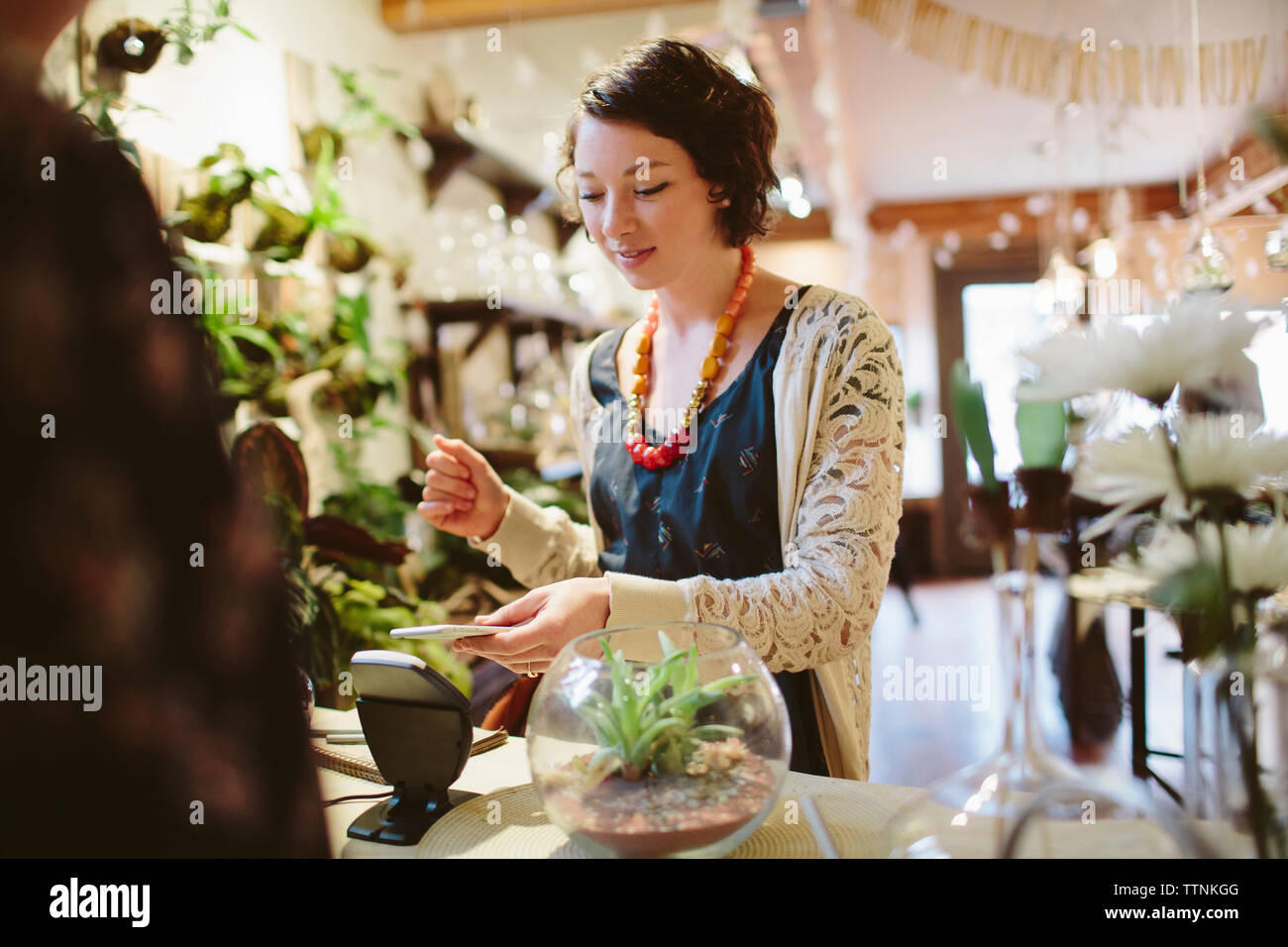 Indian mobile phone shop owner hi-res stock photography and images - Alamy