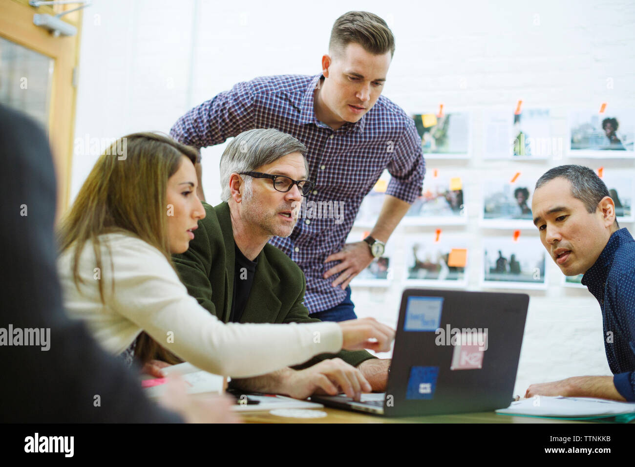 Laptop meeting room hi-res stock photography and images - Alamy