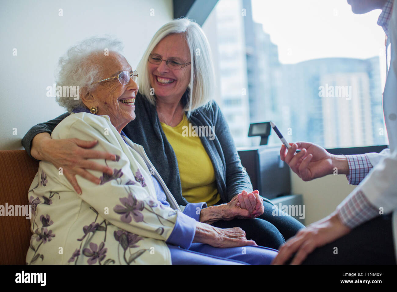 Medical room family doctor hi-res stock photography and images - Alamy