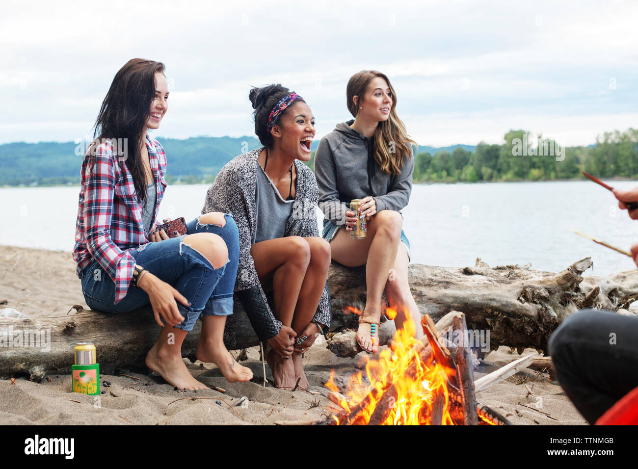 Happy tree friends hi-res stock photography and images - Alamy