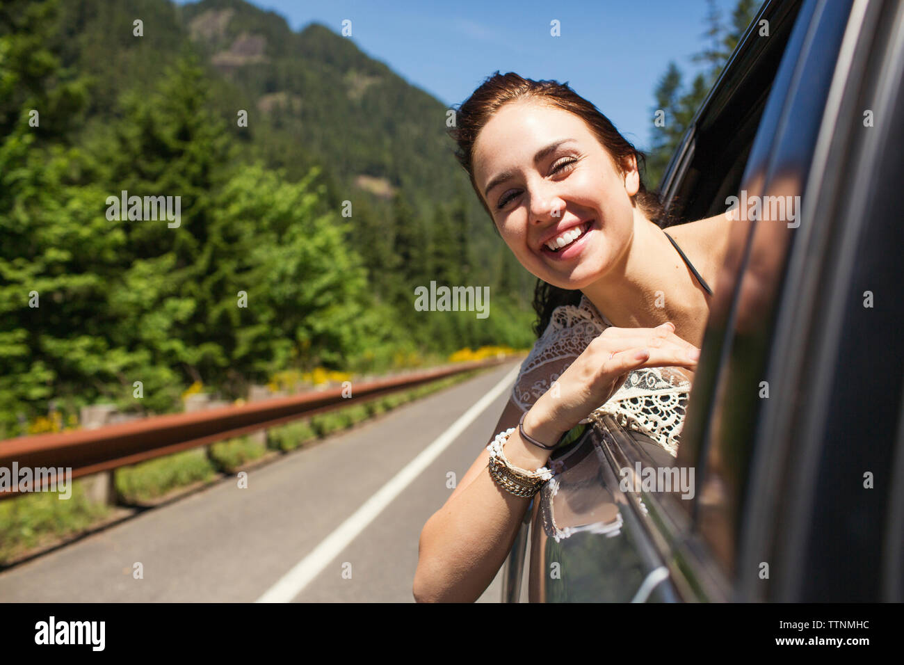 View through front car window hi-res stock photography and images - Alamy