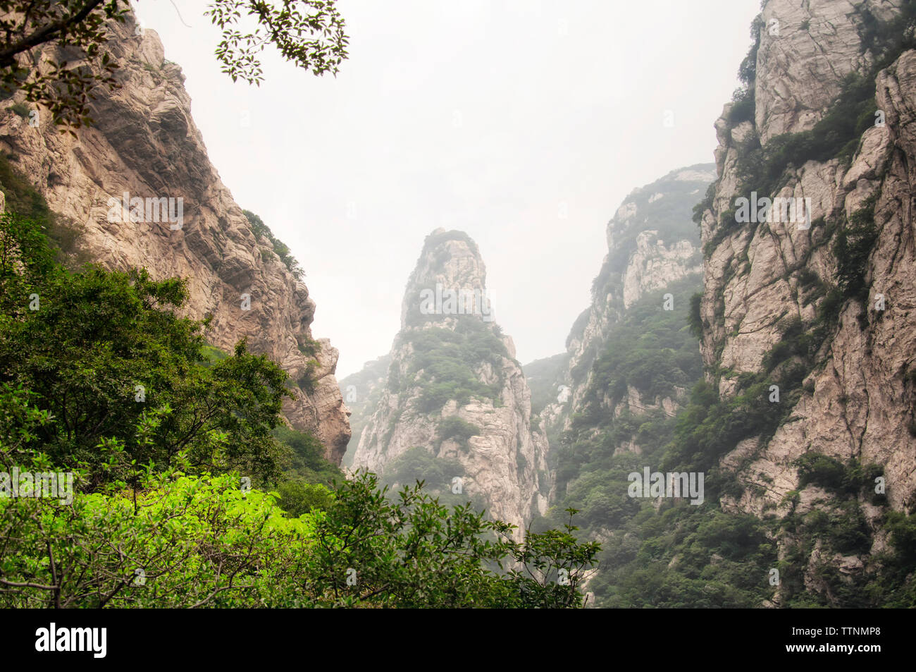Mount song hi-res stock photography and images - Alamy