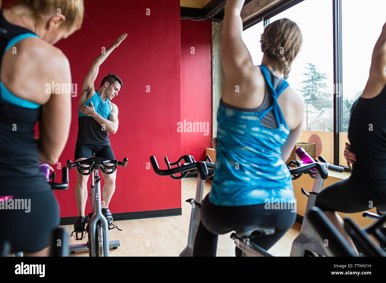 Man and women on bikes hi-res stock photography and images - Alamy