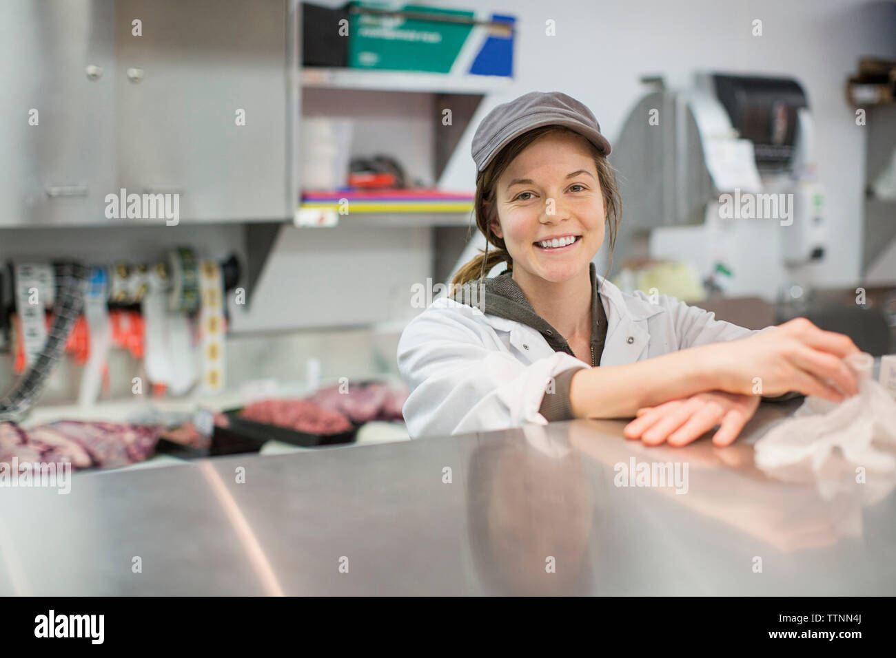 Female supermarket woman uniform hi-res stock photography and images ...