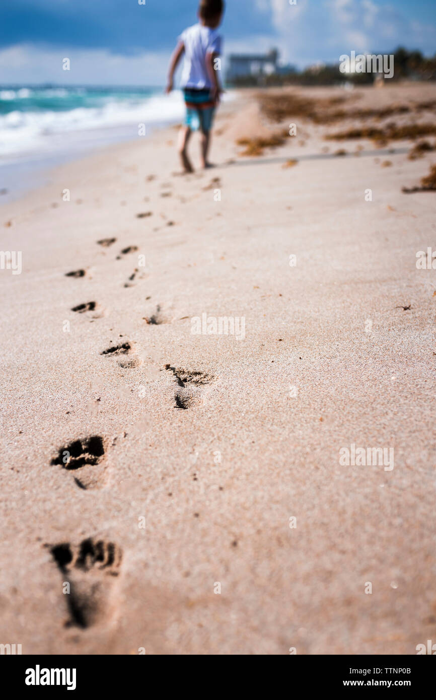 Boy sand footprints hi-res stock photography and images - Alamy
