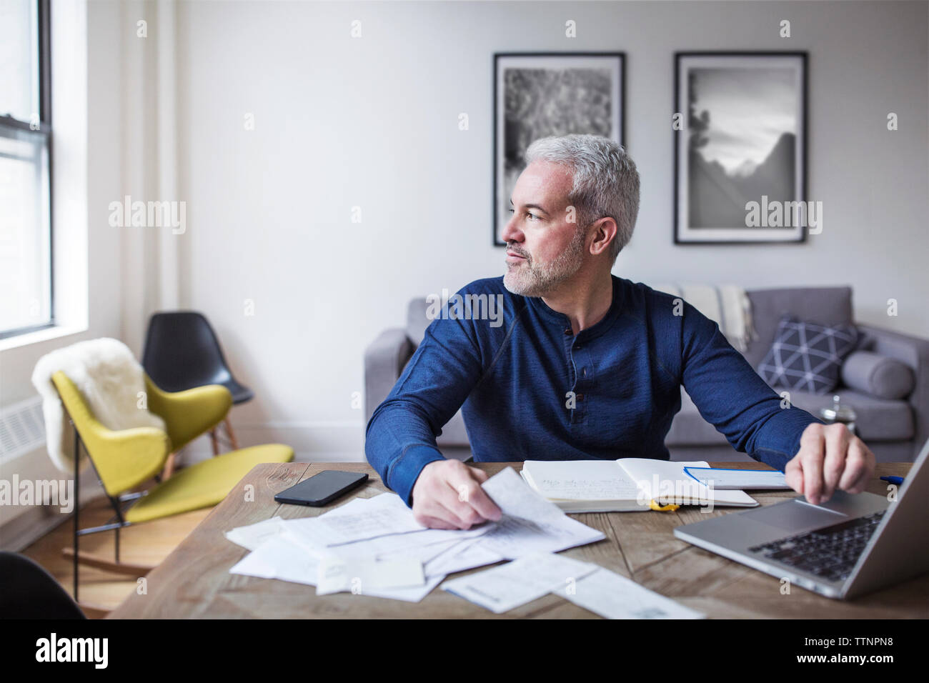 Calculating table hi-res stock photography and images - Alamy