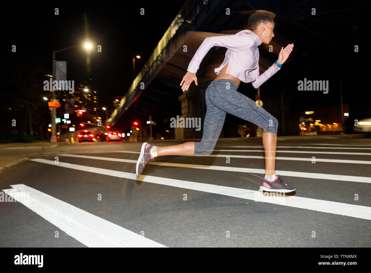 Athlete running hi-res stock photography and images - Alamy