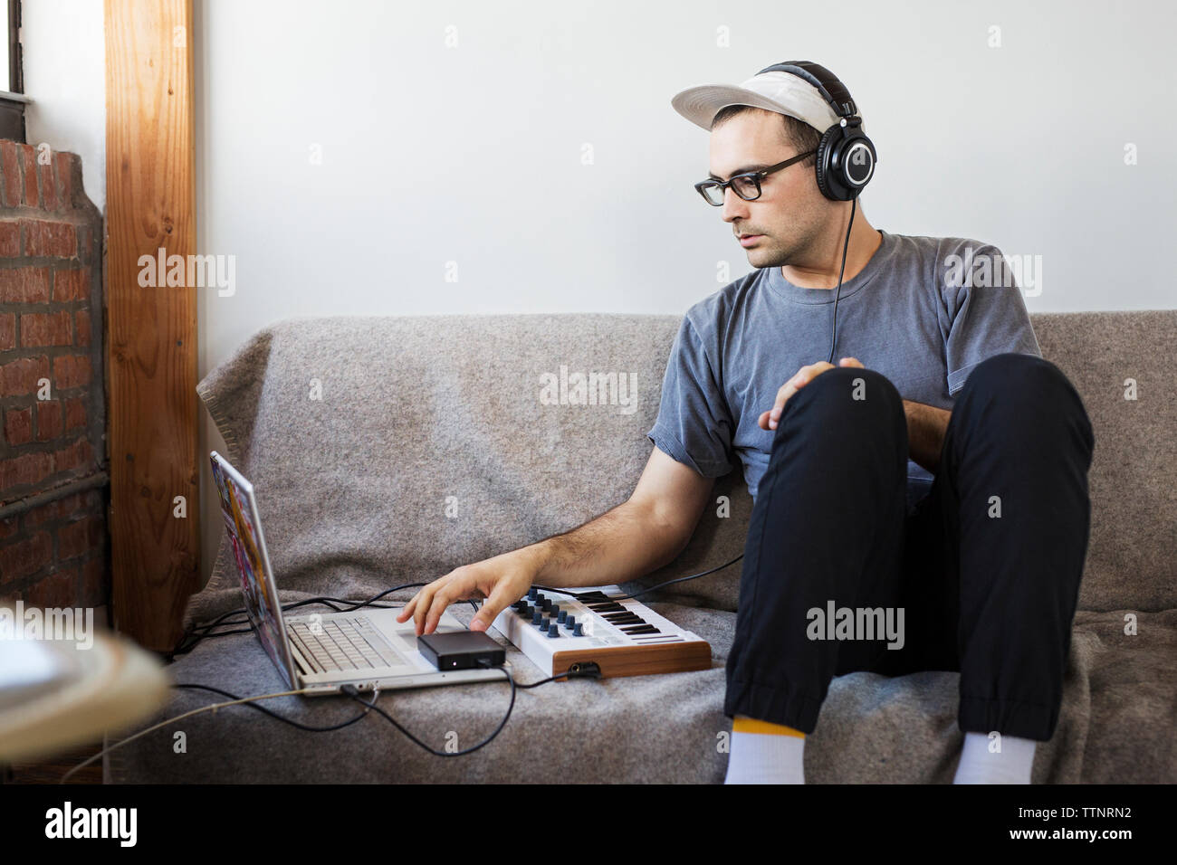 Man cap using keys hi-res stock photography and images - Alamy