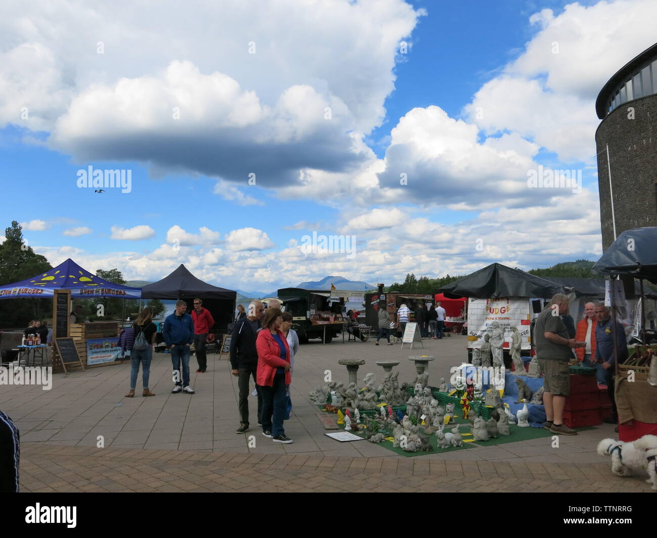 Sunny weather brings out the crowds to Loch Lomond Shores, the shopping ...