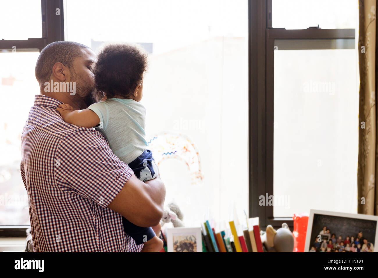 Cute picture of father and son hi-res stock photography and images - Alamy