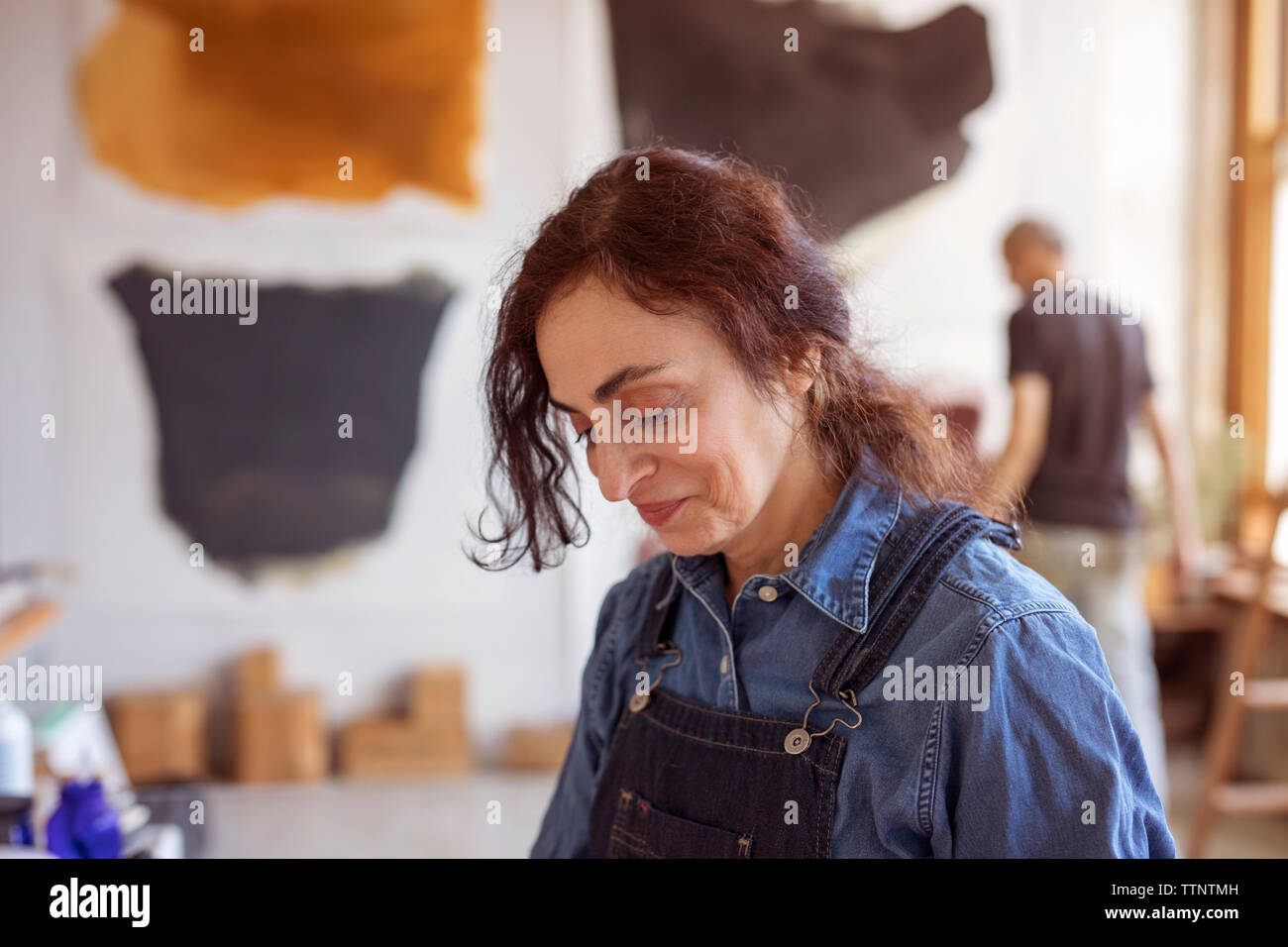Colleagues bonding hi-res stock photography and images - Alamy