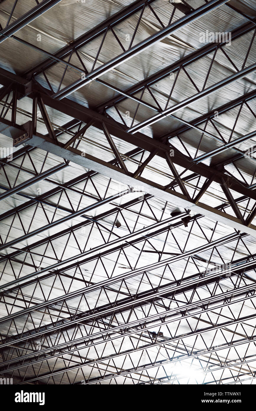 Grate ceiling hi-res stock photography and images - Alamy