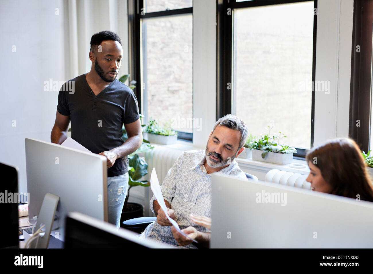 Documents showing hi-res stock photography and images - Alamy