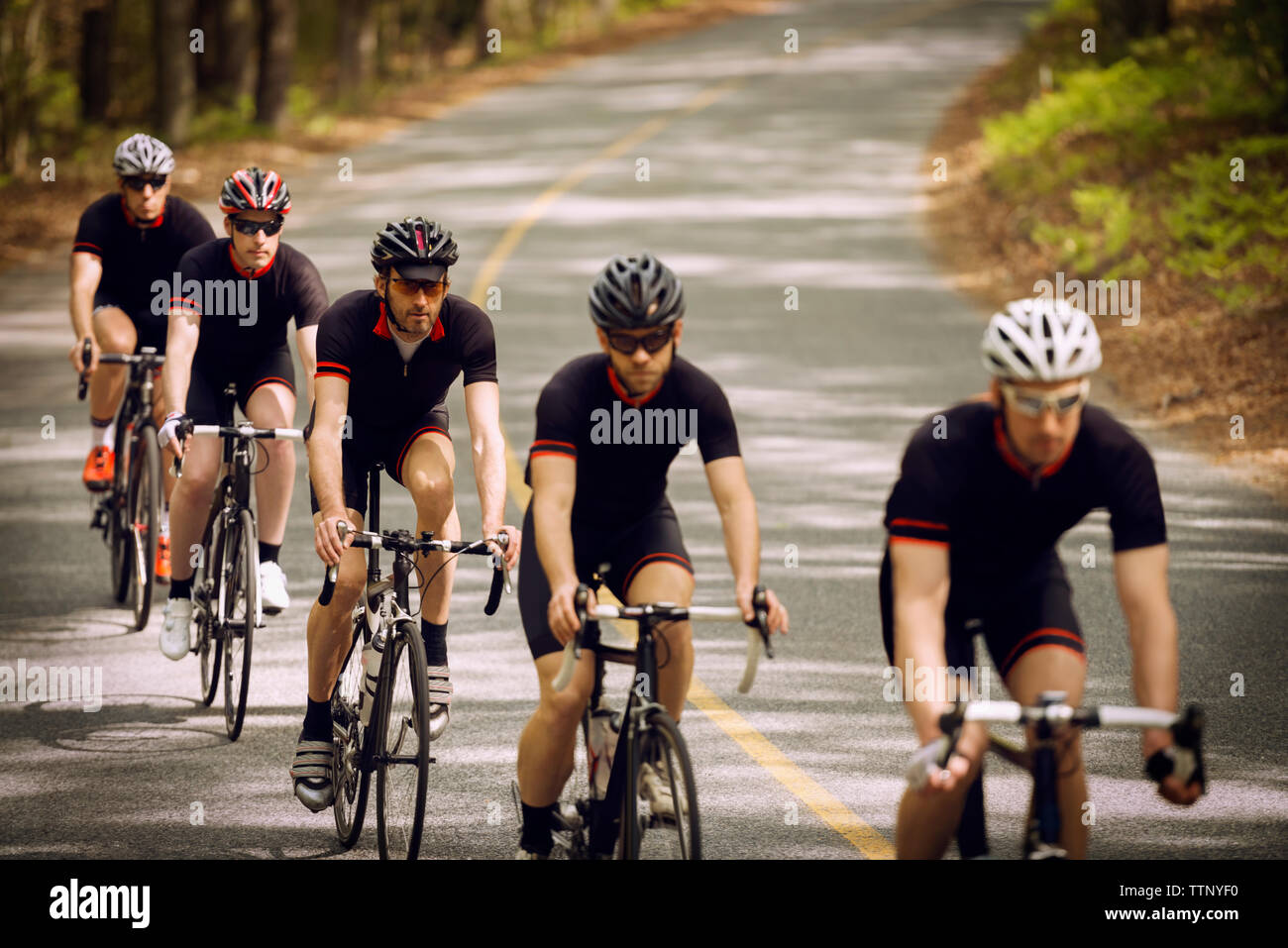 Bicycles in nature hi-res stock photography and images - Alamy