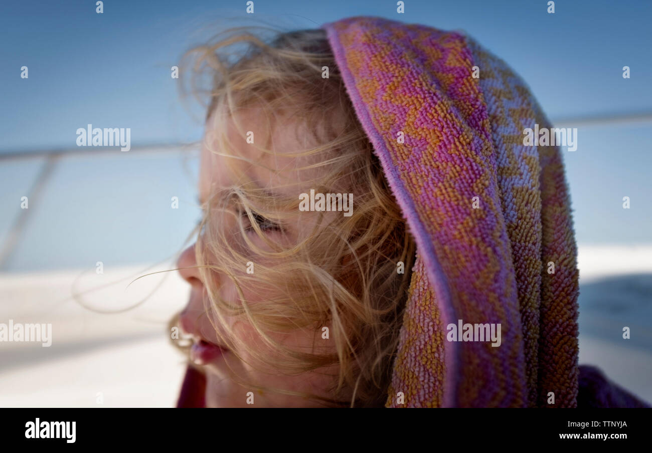 Girl wearing scarf hi-res stock photography and images - Alamy