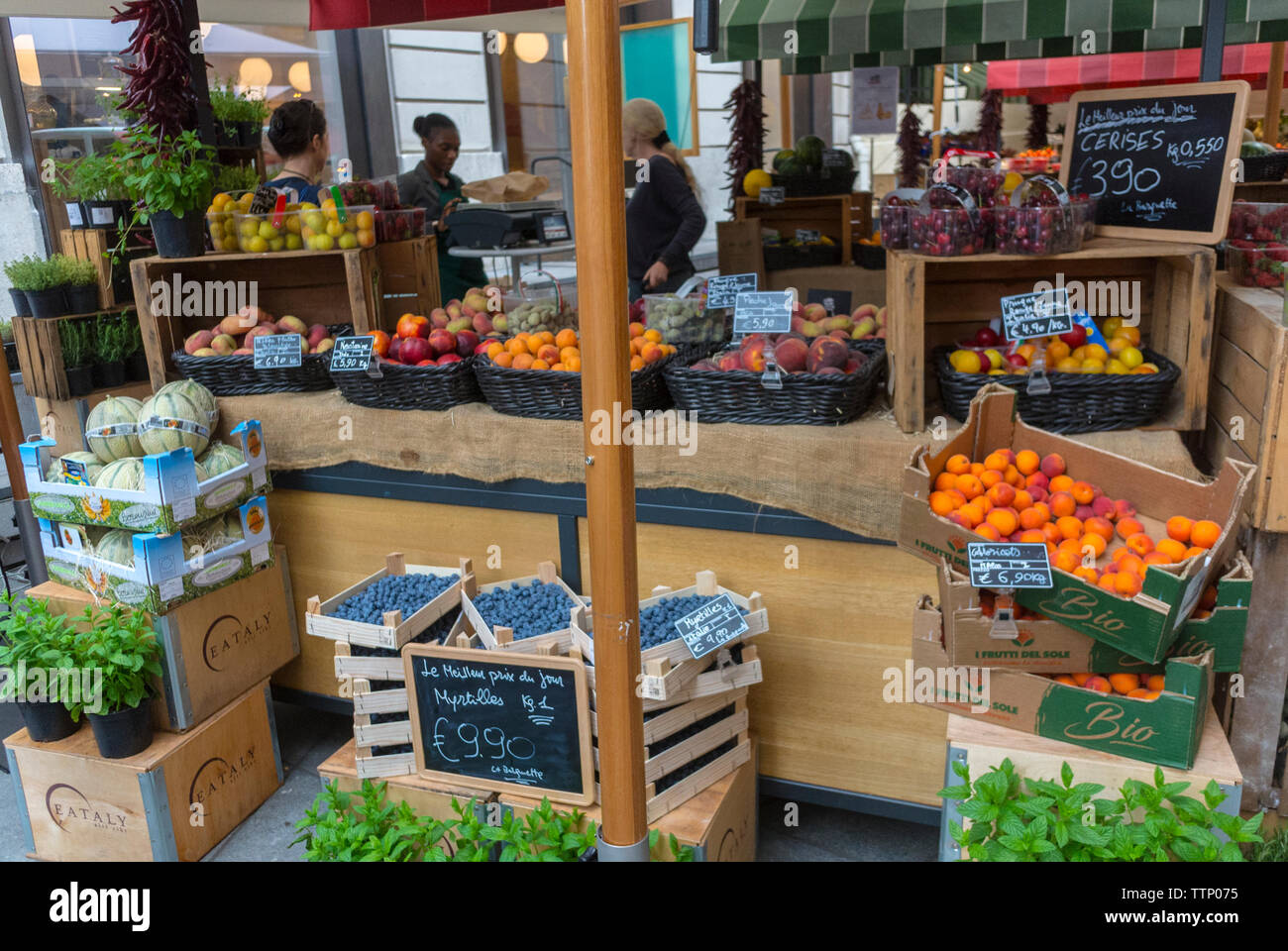 Design for grocery store hi-res stock photography and images - Alamy