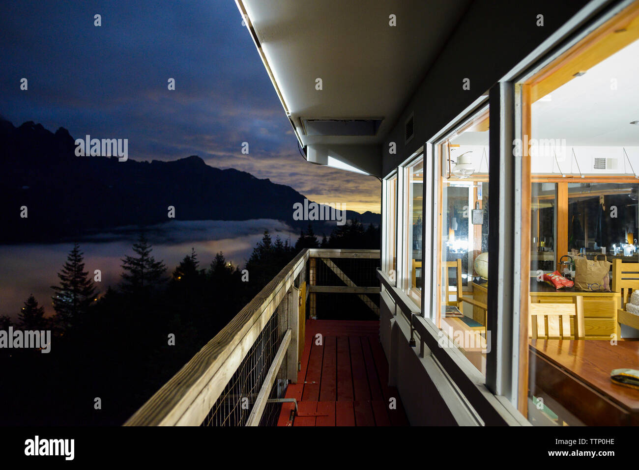 Lookout observation tower point hi-res stock photography and images - Alamy