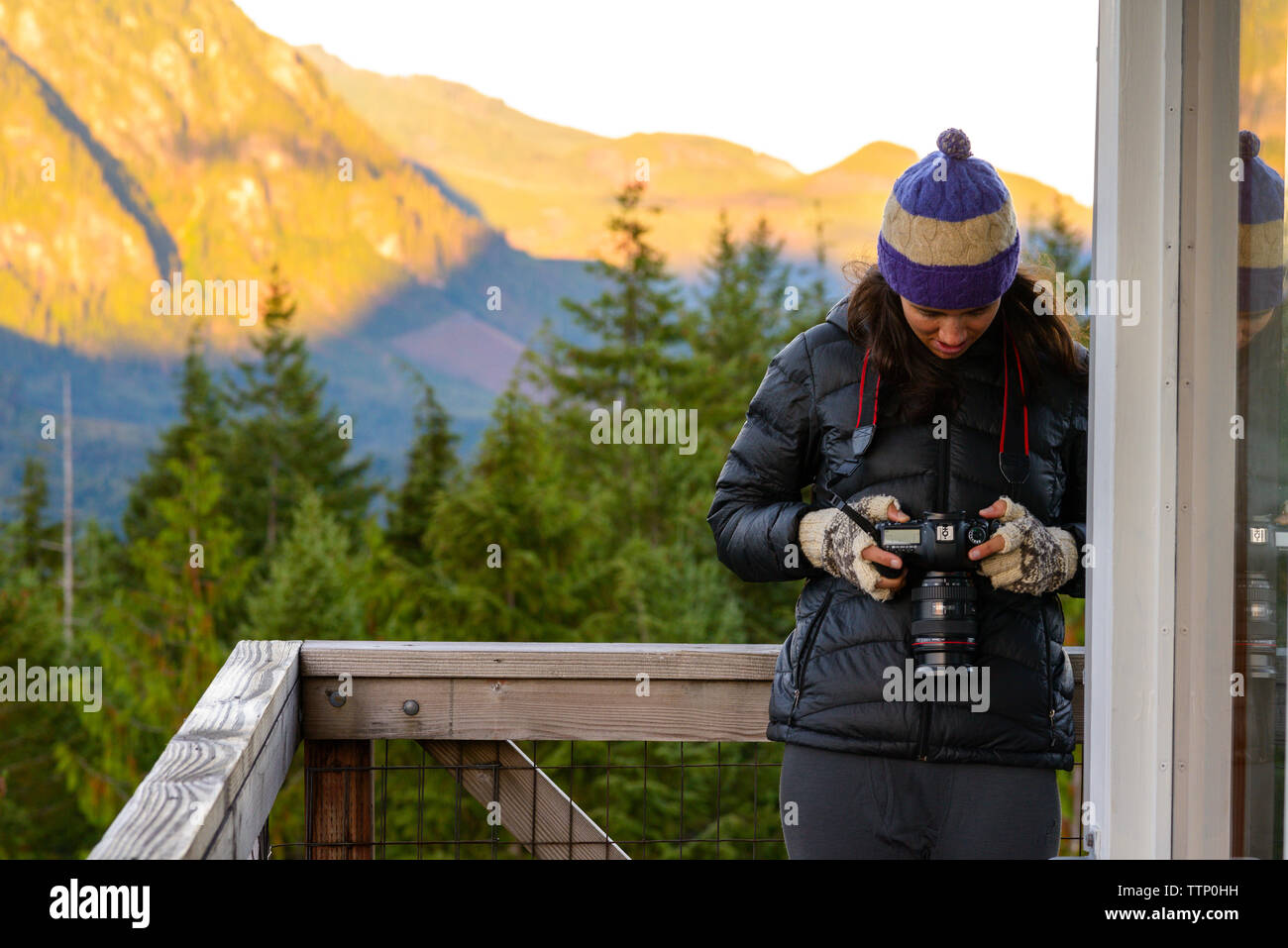 Gold railing hi-res stock photography and images - Alamy
