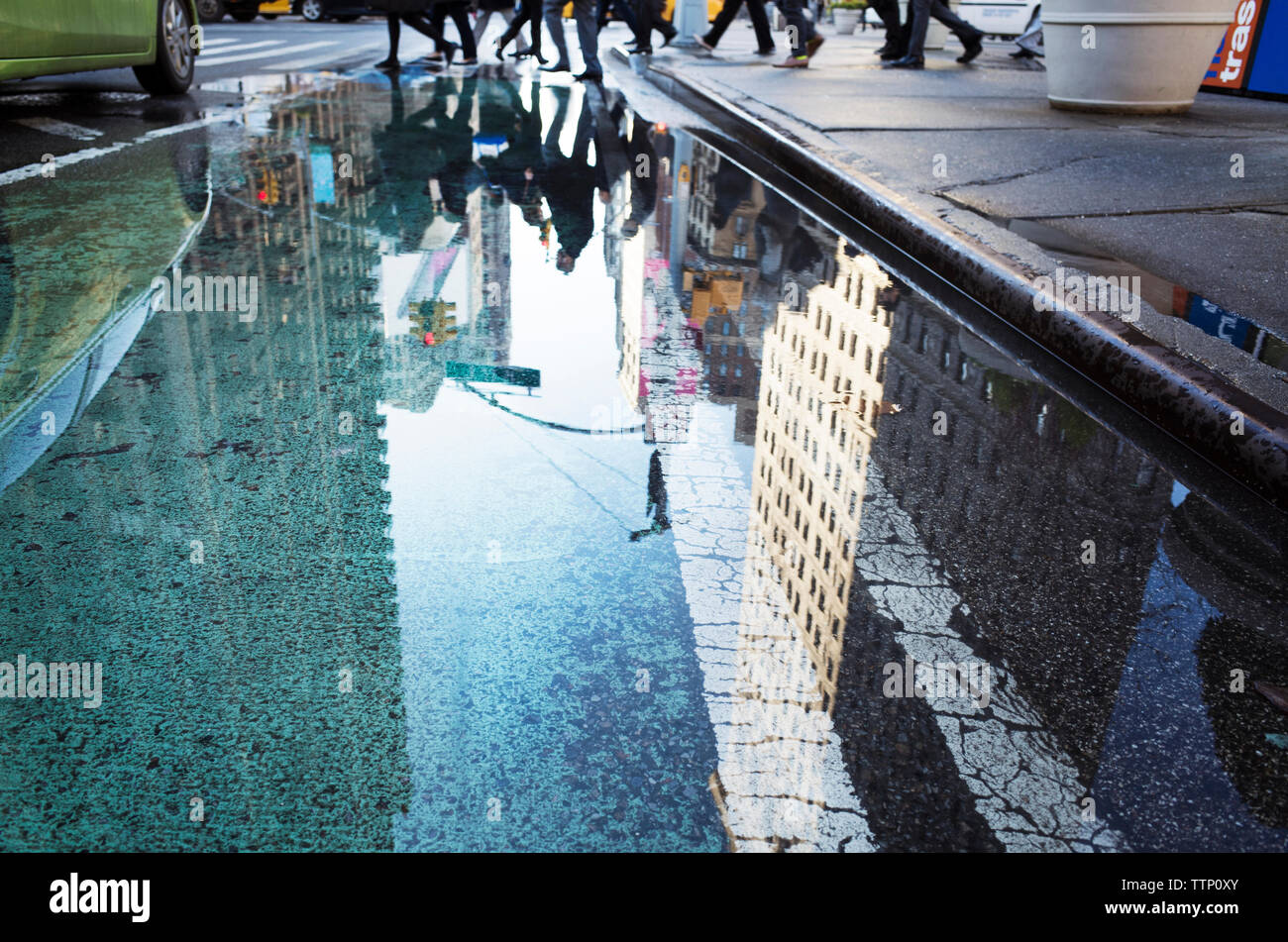 Reflection in wet street hi-res stock photography and images - Alamy