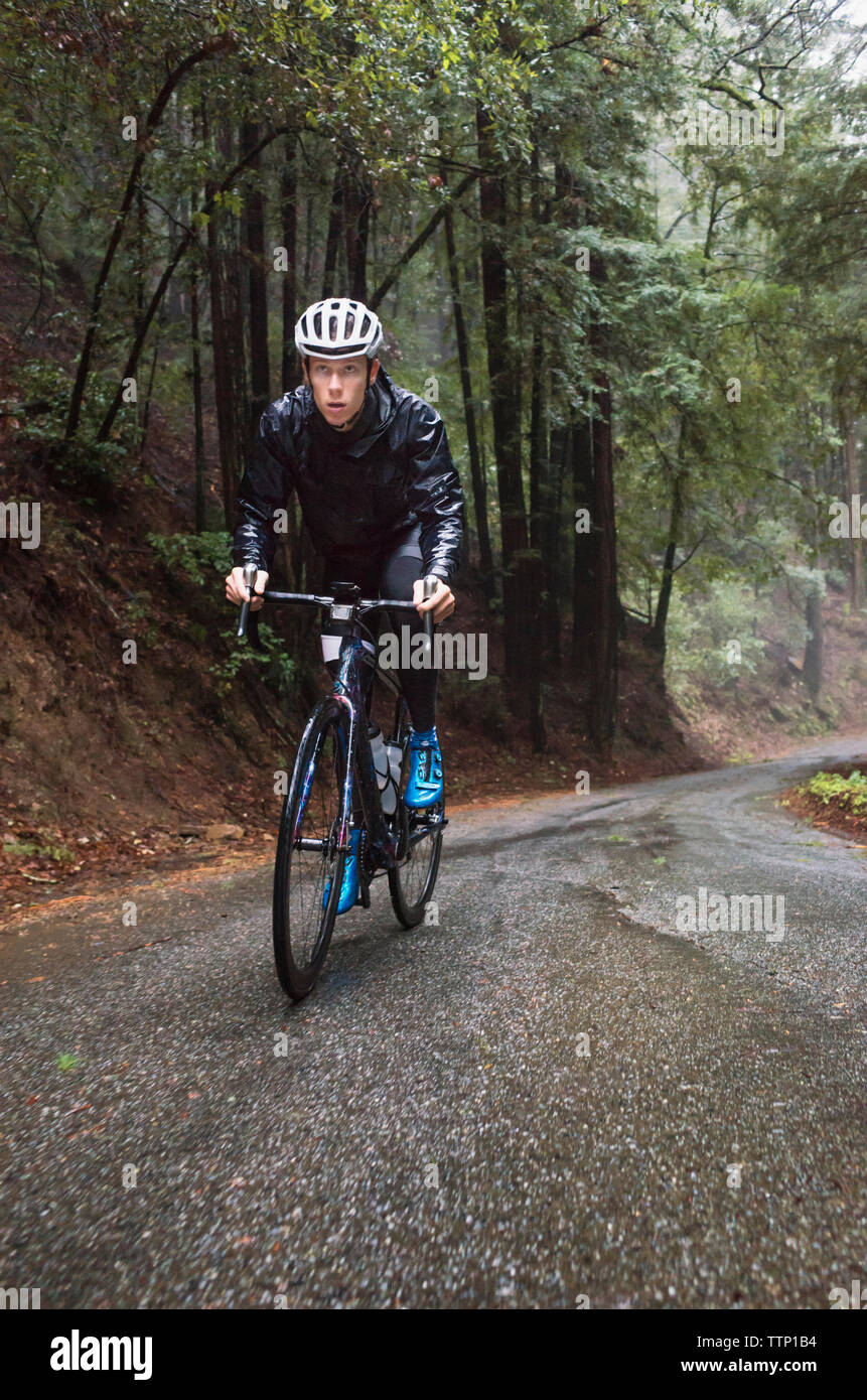 Man cycling trees hi-res stock photography and images - Alamy