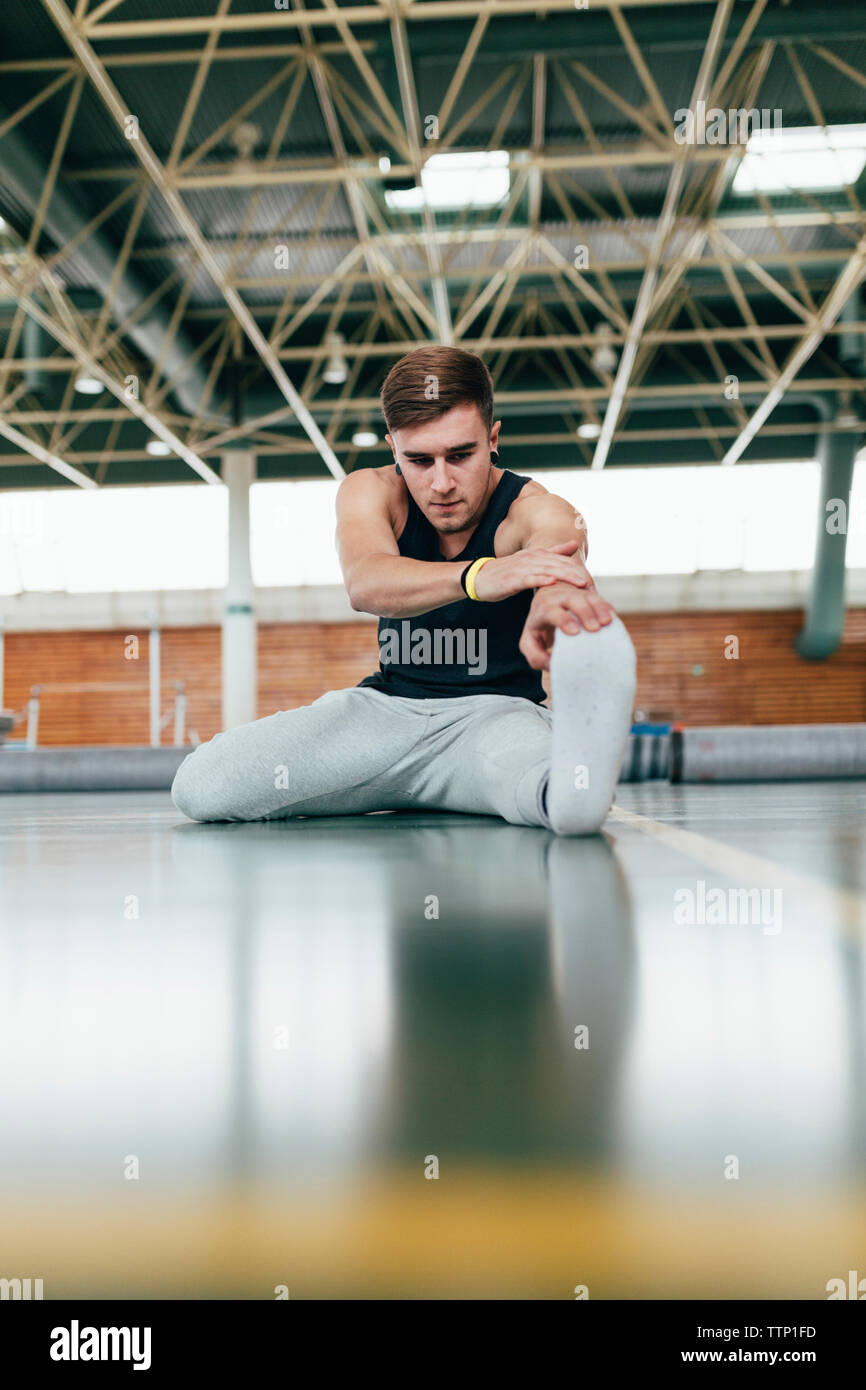 Man stretching gym hi-res stock photography and images - Alamy