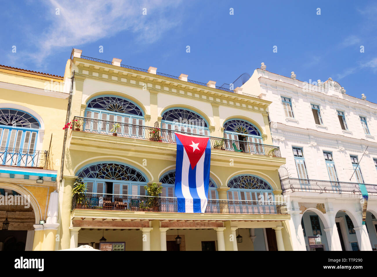 Hanging cuban flag hi-res stock photography and images - Alamy