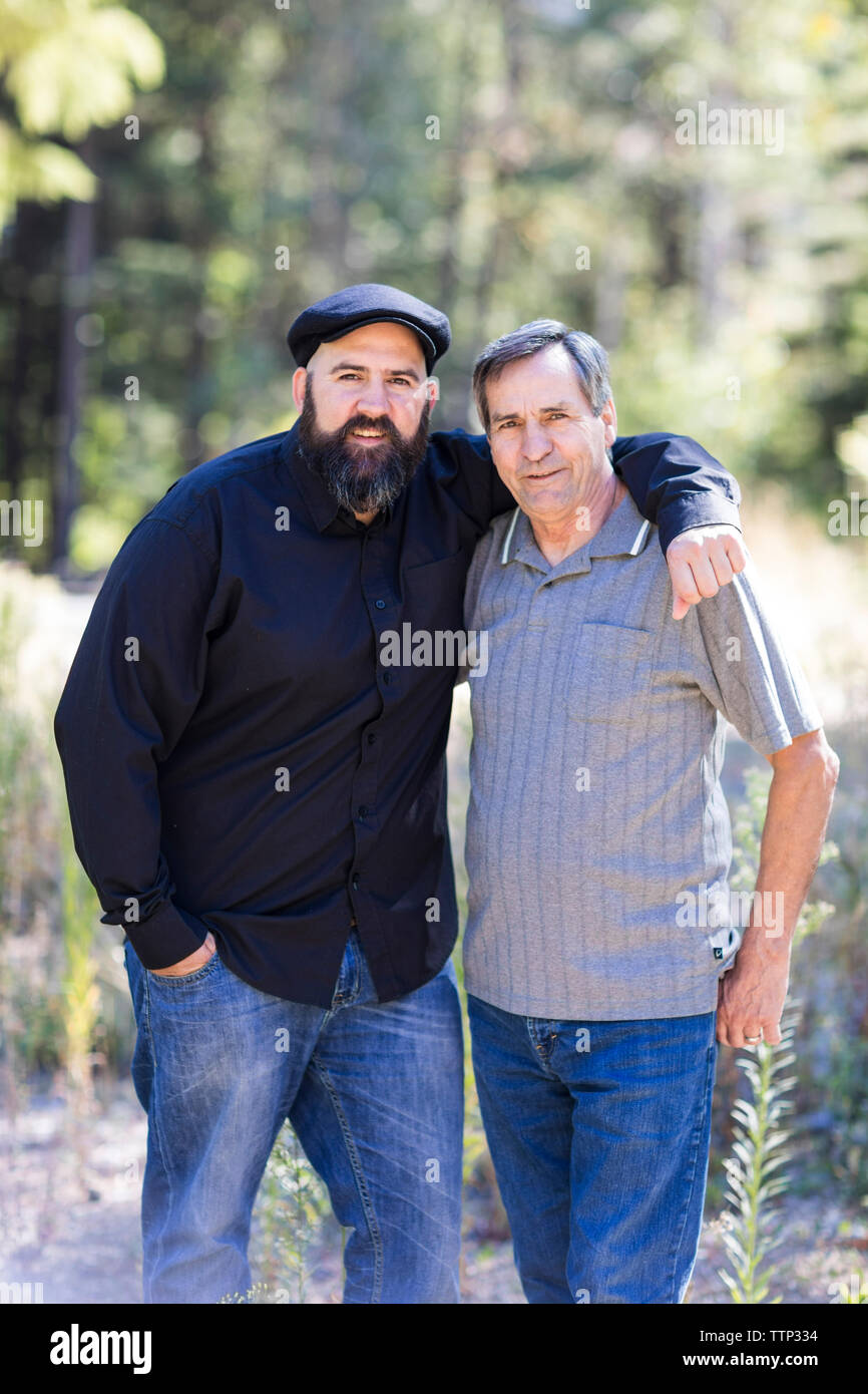 Friends forest hi-res stock photography and images - Alamy