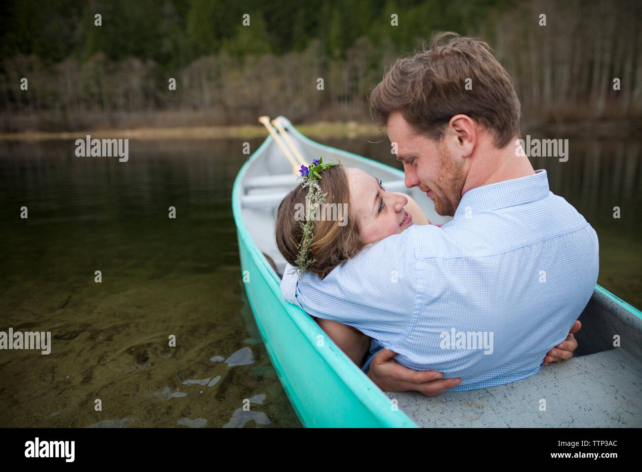 Falling in water canoe hi-res stock photography and images - Alamy