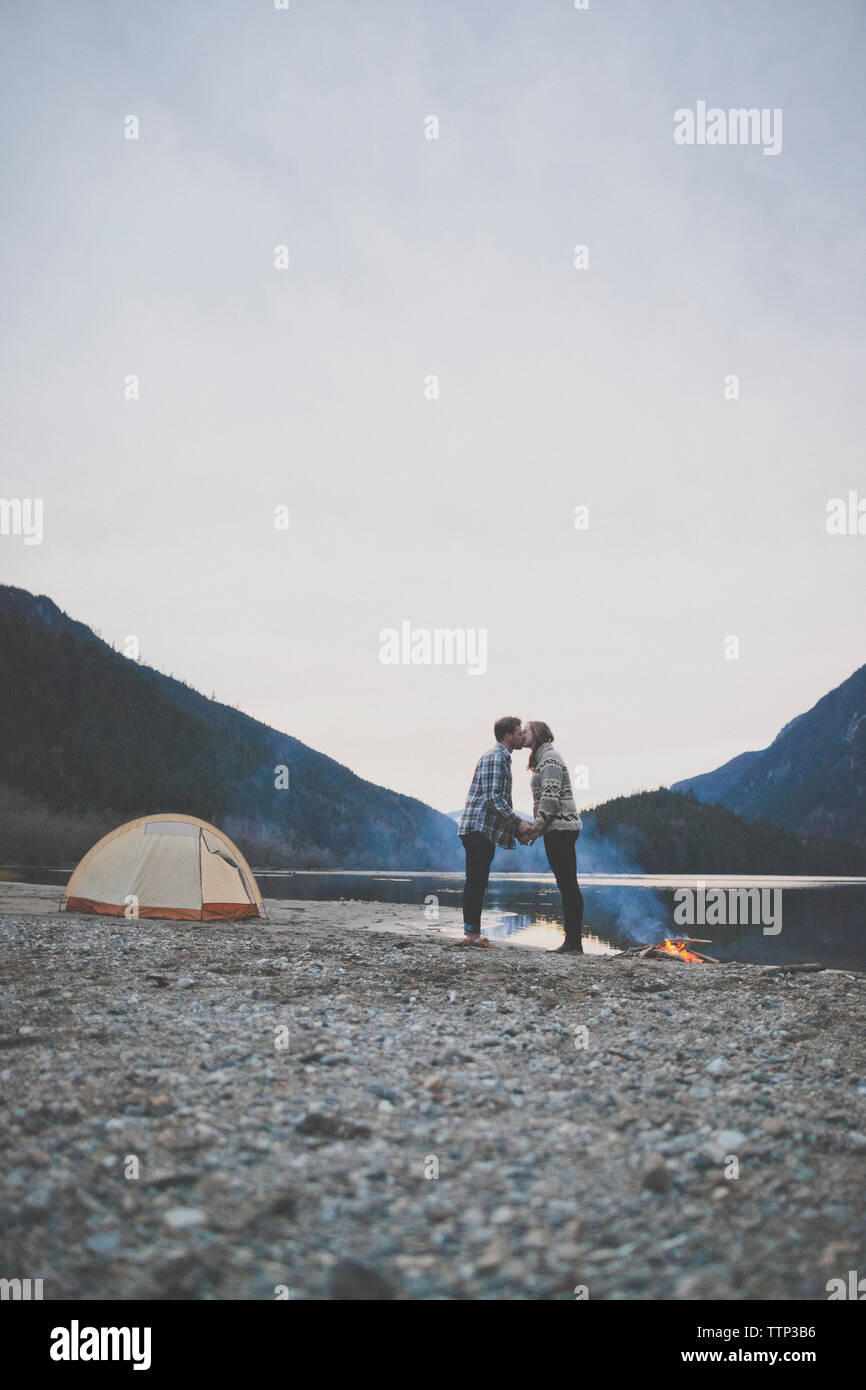 Couple kissing in lake hi-res stock photography and images - Alamy