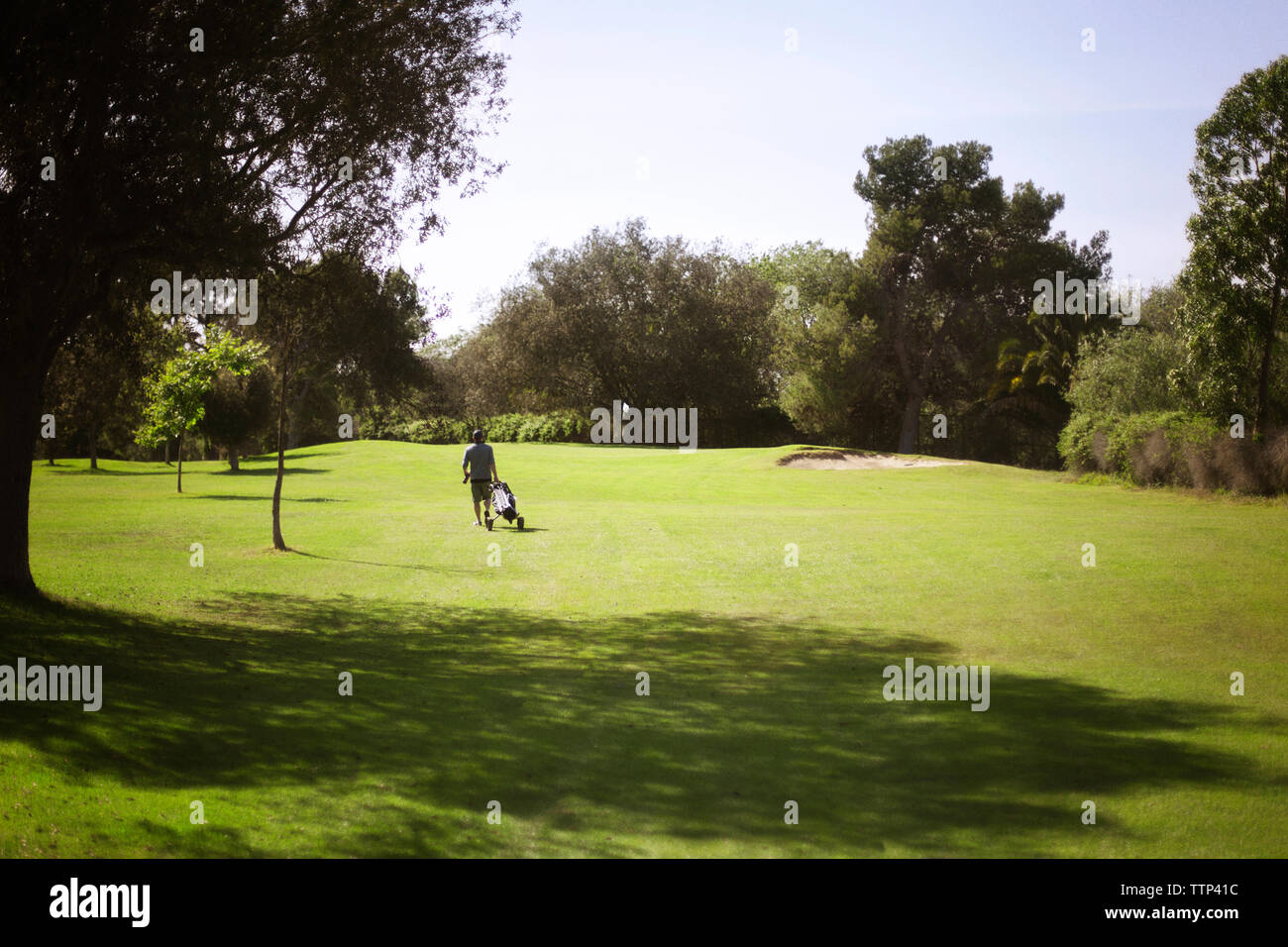 Walking with golf hi-res stock photography and images - Alamy