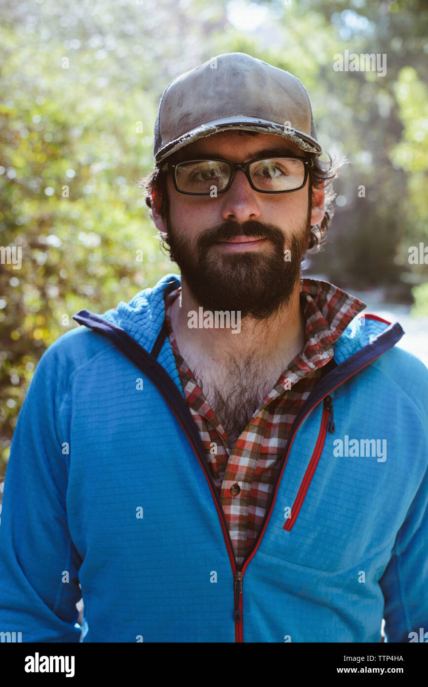 Environment hiker forest man hi-res stock photography and images - Alamy