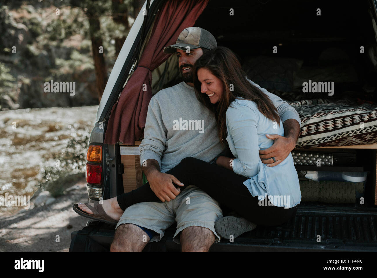 Person in trunk of car hi-res stock photography and images - Alamy