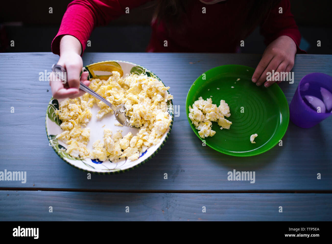Healthy eating scrambled eggs hi-res stock photography and images - Alamy
